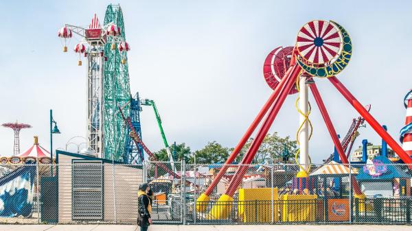 Vokietijos atrakcionų parke ant karuselės peiliu subadytas vyras. Alfa.lt