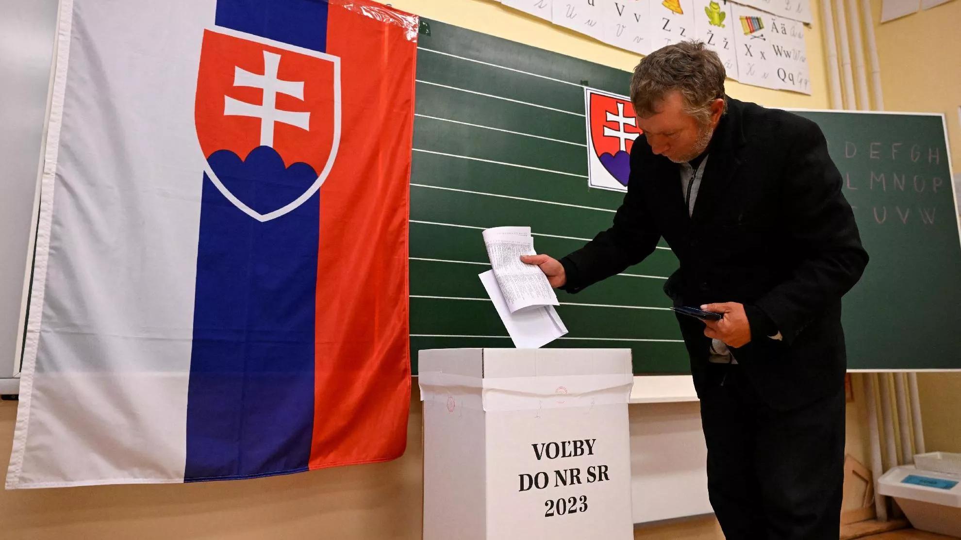 Slovakijos parlamento rinkimai: ar susvyruos Bratislavos parama Ukrainai?